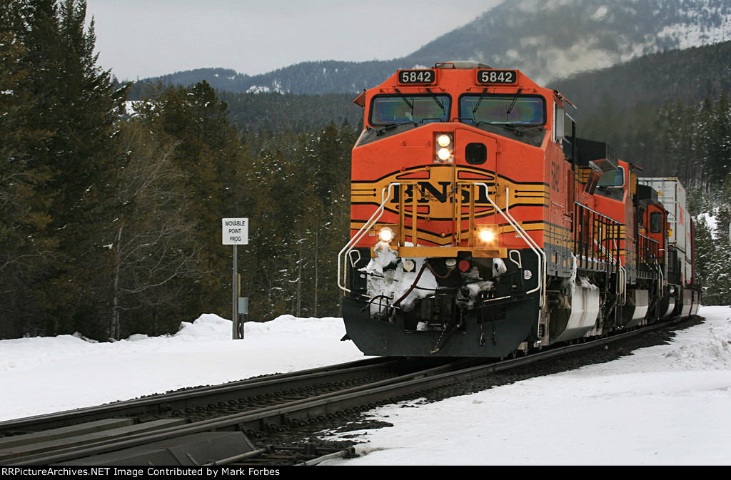 BNSF 5842